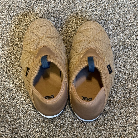 Teva | Shoes | Teva Reember Fleece Loafer | Poshmark